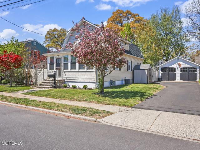 31 12th Street