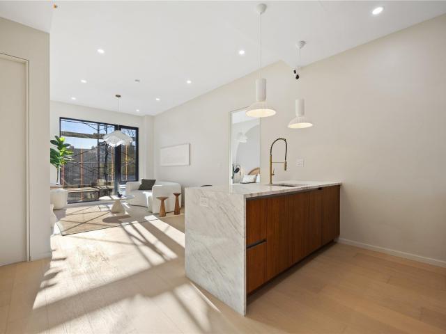 31 16 21st Street, Unit 2J
