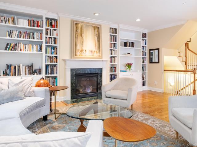 31 1st St, Pelham, NY 10803 | MLS #971799