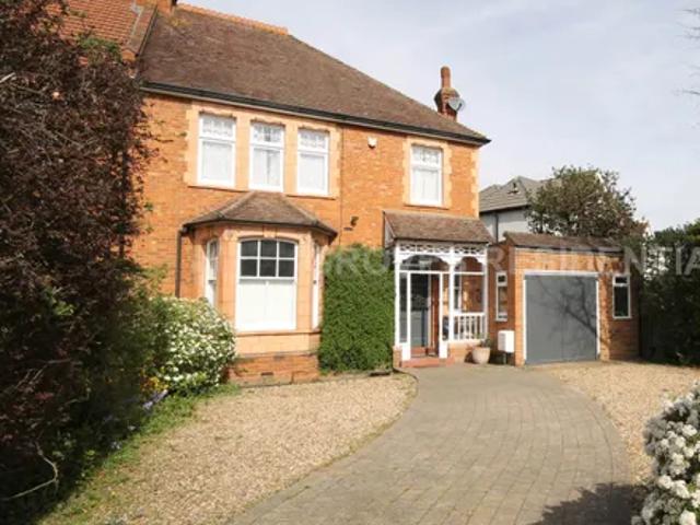 31 37 odds Thetford Road, Kingston upon Thames, KT3 5DW, United Kingdom | 4 bed house for rent #167381760 | Rentberry