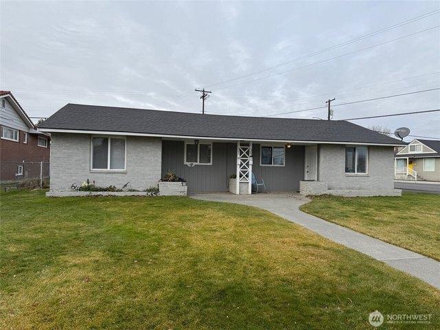 31 39 F St NW, Ephrata, WA 98823