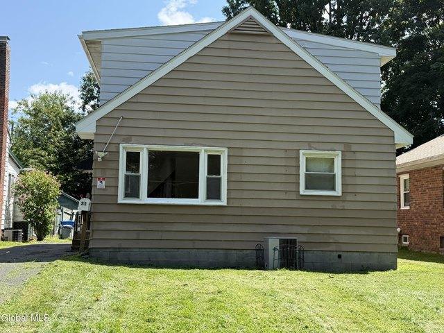 31 Tampa Ave, Albany, NY 12203