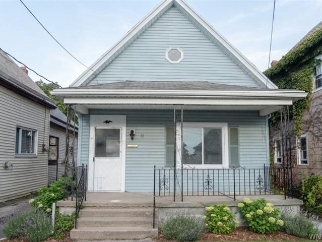 31 Thomas St, Buffalo, NY 14206