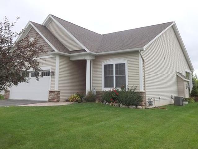 31 Thames Dr, West Henrietta, NY 14586