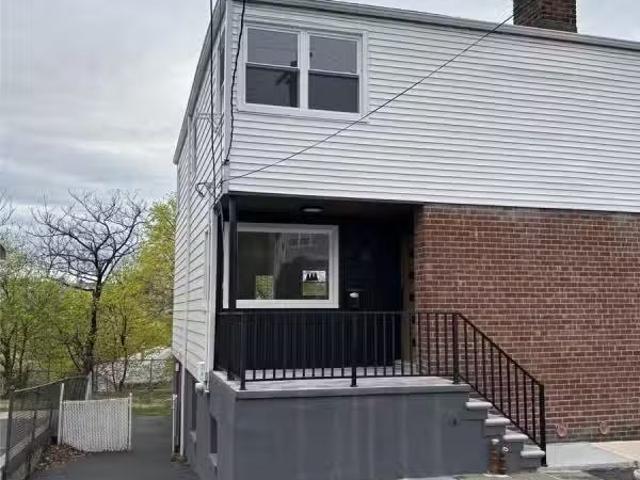 31 Troy Lane, Yonkers, NY 10701
