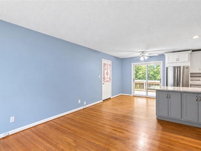 31 Trina Avenue NE