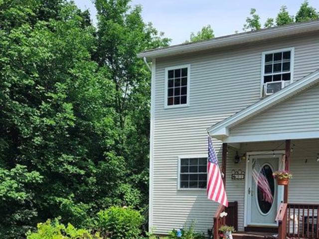 31 Twin Ct, Saint Albans Town, VT 05478