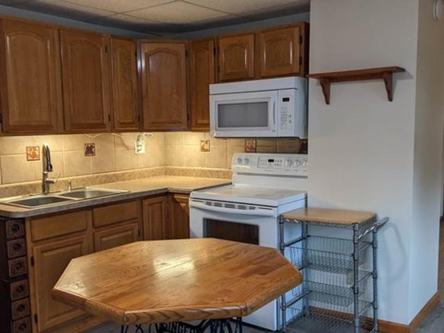 31 United Rd Unit B, Mount Pleasant, PA 15666