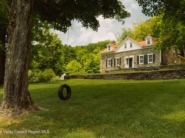 31 Upper Whitfield Rd, Accord, NY 12404