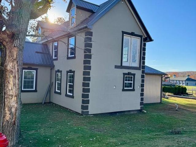 31 Upper Beechwood Avenue