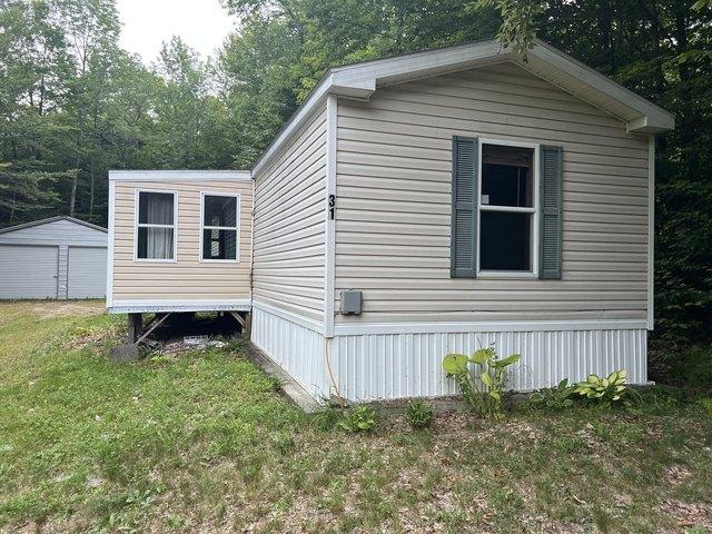 31 Valley Rd, Dixfield, ME 04224