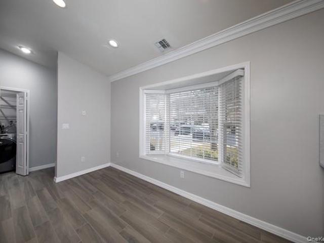 31 Village Green Drive 31