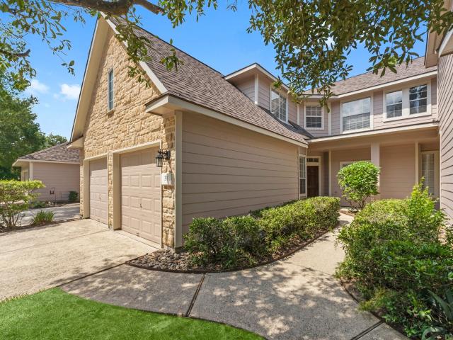 31 W Greenhill Terrace Pl, The Woodlands, TX 77382 | MLS #23117 | Compass