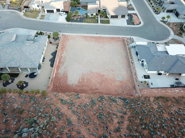 31 W Silver Feather Cir Unit 8, Washington, UT 84780
