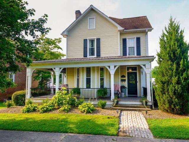 31 W South St, Jackson, OH 45640