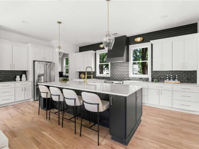 31 Walthall SE