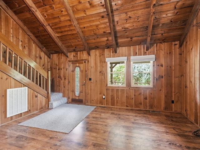 31 Wayfarer Lane