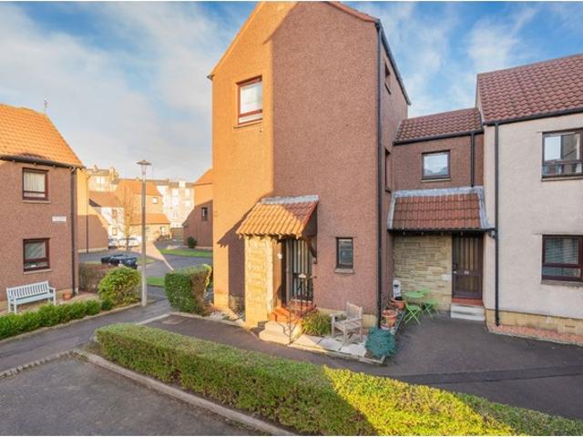 31 Westbank Place, Portobello, EH15 1UD