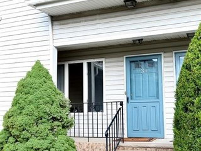 31 Willow Wood Sq Unit 31, East Rutherford, NJ 07073