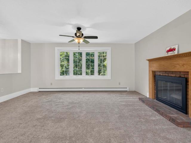 31 Woodhawk Way
