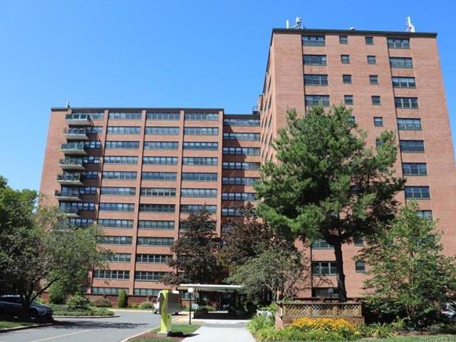31 Woodland St #10J Hartford, CT 06105