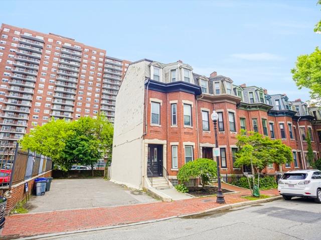 31 Worthington St, Boston, MA 02120 | MLS #73494 | Compass