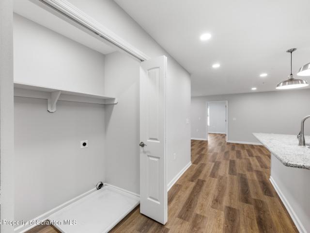 31 Zackery Way