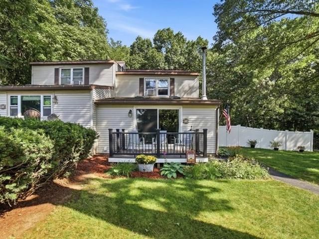 31 A Belcourt Rd, Worcester, MA 01605