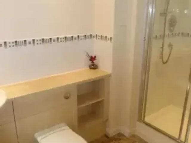 31 Aberdeen Crescent, Cheadle, SK3 9EP, United Kingdom | 2 bed apartment for rent #144883076 | Rentberry