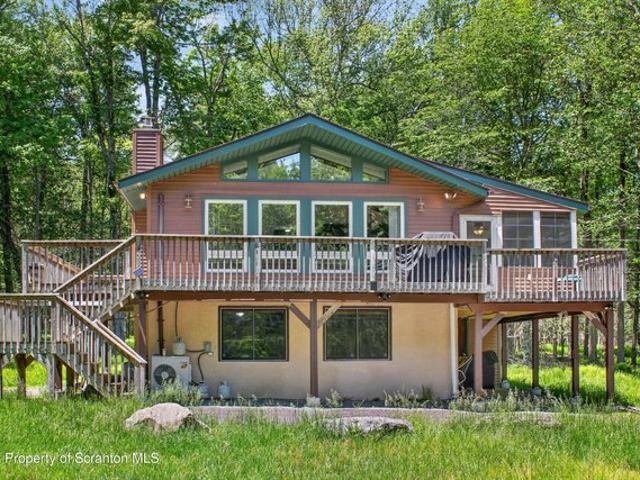 31 Adventure Dr Unit T2326, Clifton Township, PA 18424