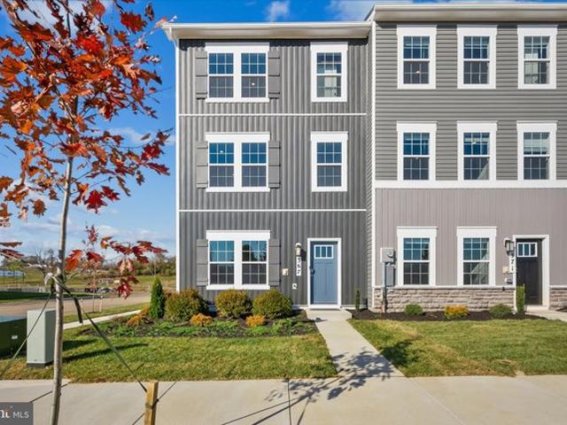 31 Aloma St, Charles Town, WV 25414