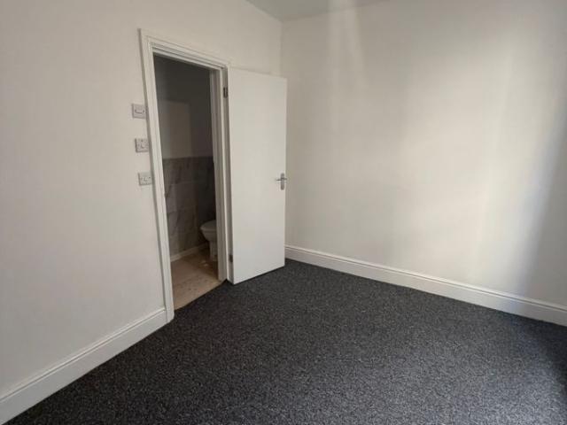 31 Ashburnham Road LU1, Room to rent, £750 pcm | PrimeLocation