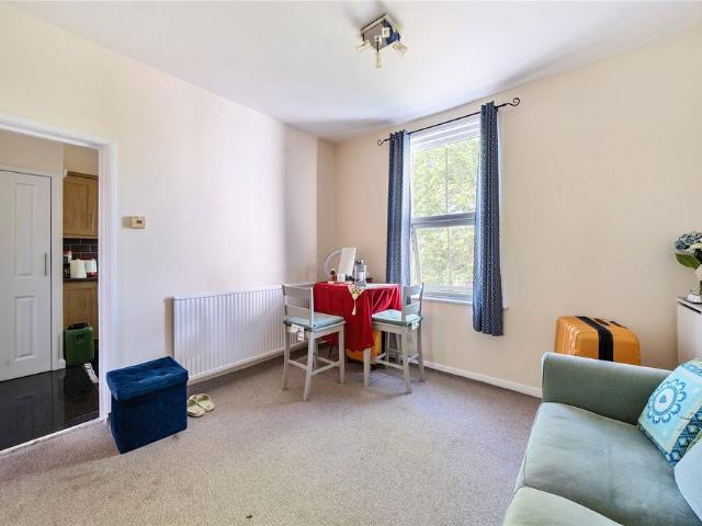 31 Ashley Road, Epsom, Surrey, KT18 5BD