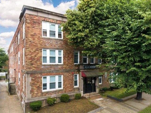 31 bedroom, Lynn MA 01902 105059262