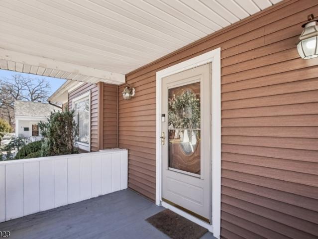 31 Bergen Blvd