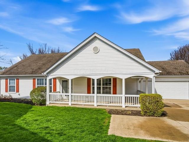 31 Berkshire Commons Dr, Westerville, OH 43082
