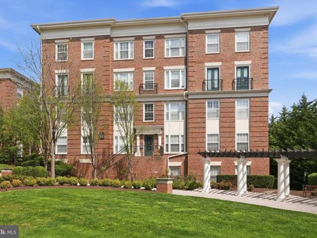 31 Booth St Unit 450, Gaithersburg, MD 20878
