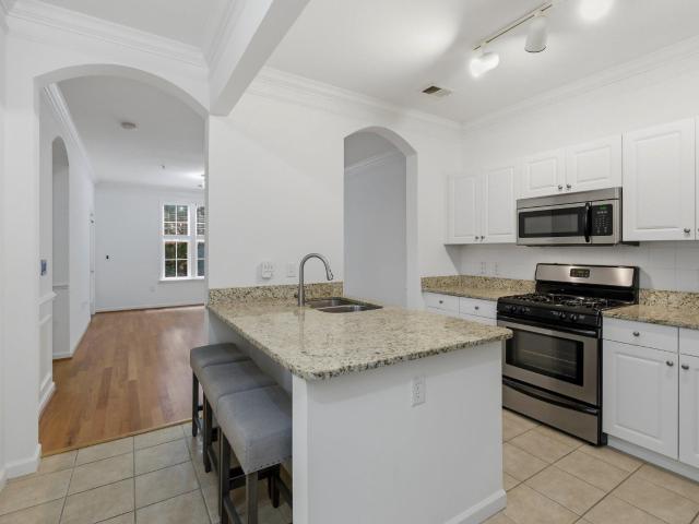 31 Booth Street # B55