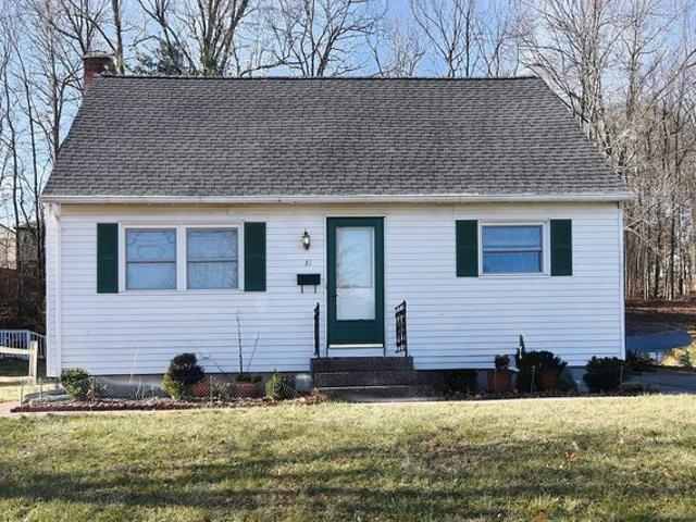 31 Broadview Pkwy, Middletown, CT 06457