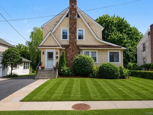 31 Brookdale Ave, White Plains, NY 10603