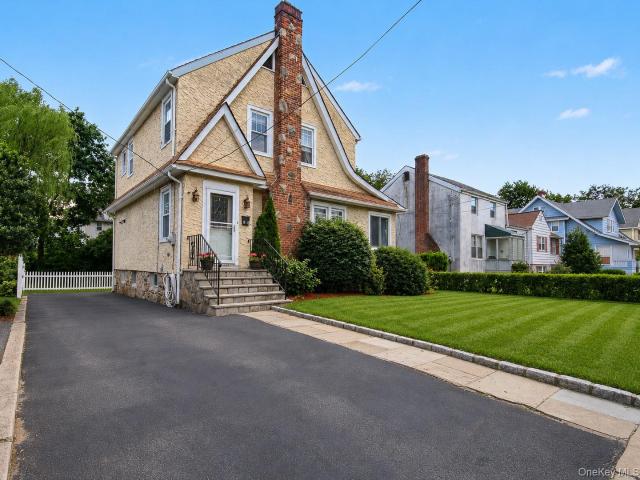 31 Brookdale Avenue
