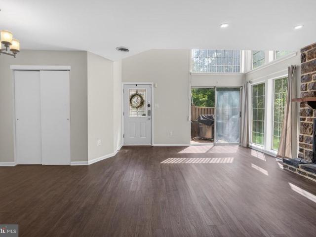 31 Brookside Court