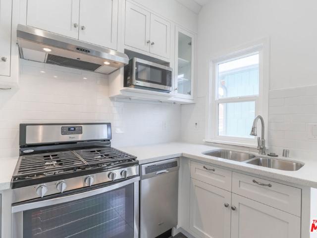 31 Breeze Avenue B