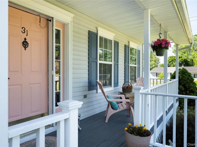 31 Briarwood Drive