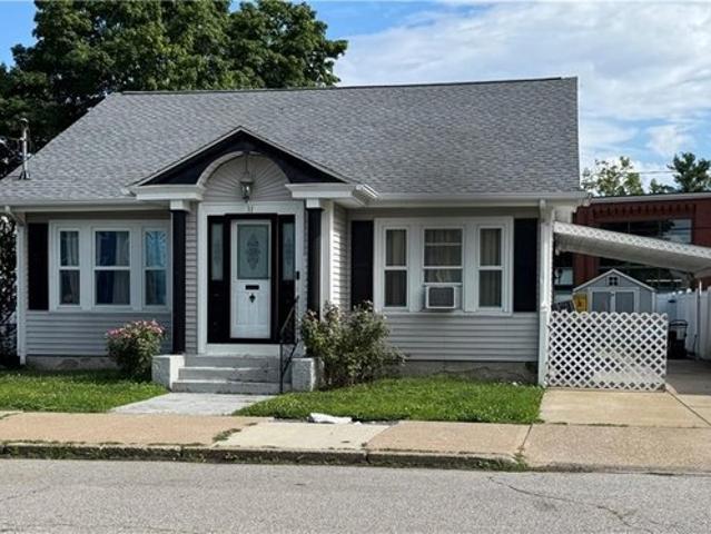 31 Bristol Ave, Pawtucket, RI 02861