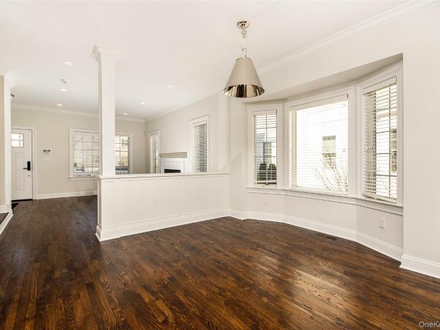31 Cedar Place