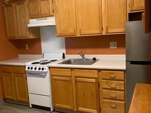 31 Chestnut Street E # #3