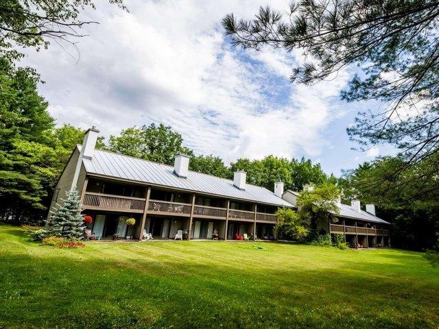 31 Christmas Tree Rd Unit 6, Warren, VT 05674