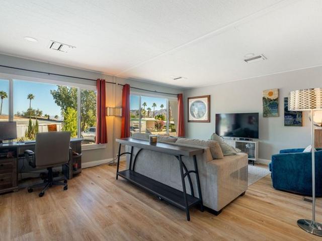 31 Circle A Dr, Palm Desert, CA 92260