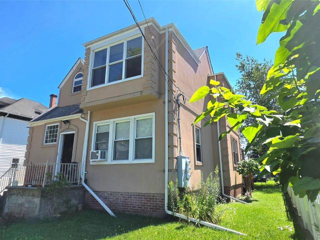 31 Cottage Street